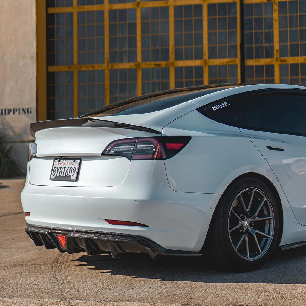 D-Style Carbon Fiber Rear Diffuser - Tesla Model 3 – The Carbon Lab
